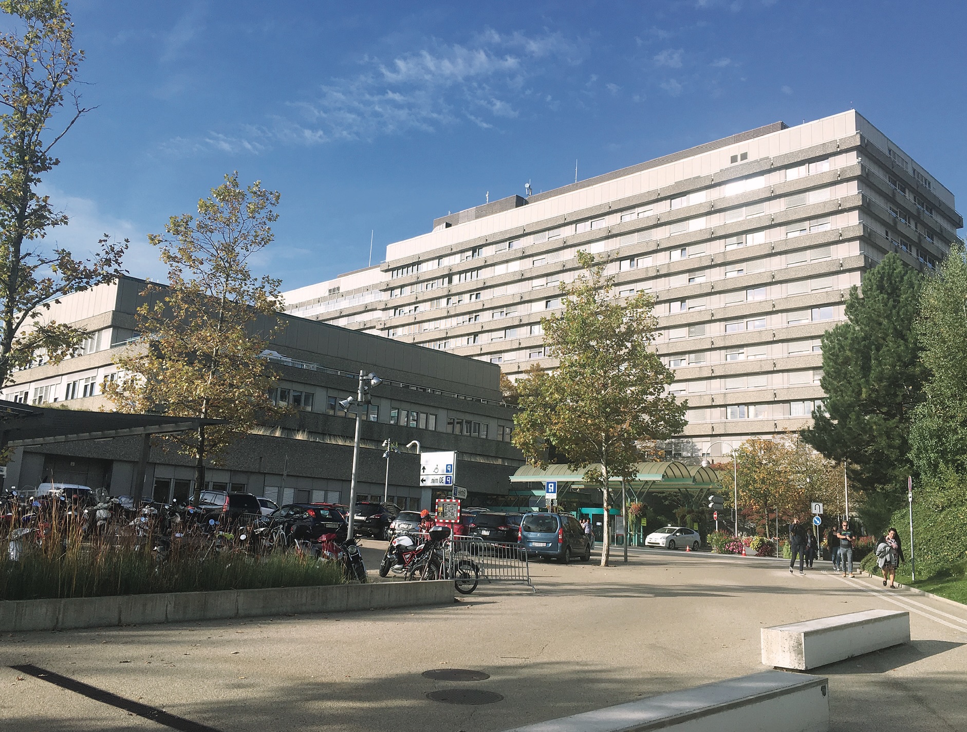 Parfum de scandale au CHUV | Lausanne Cités